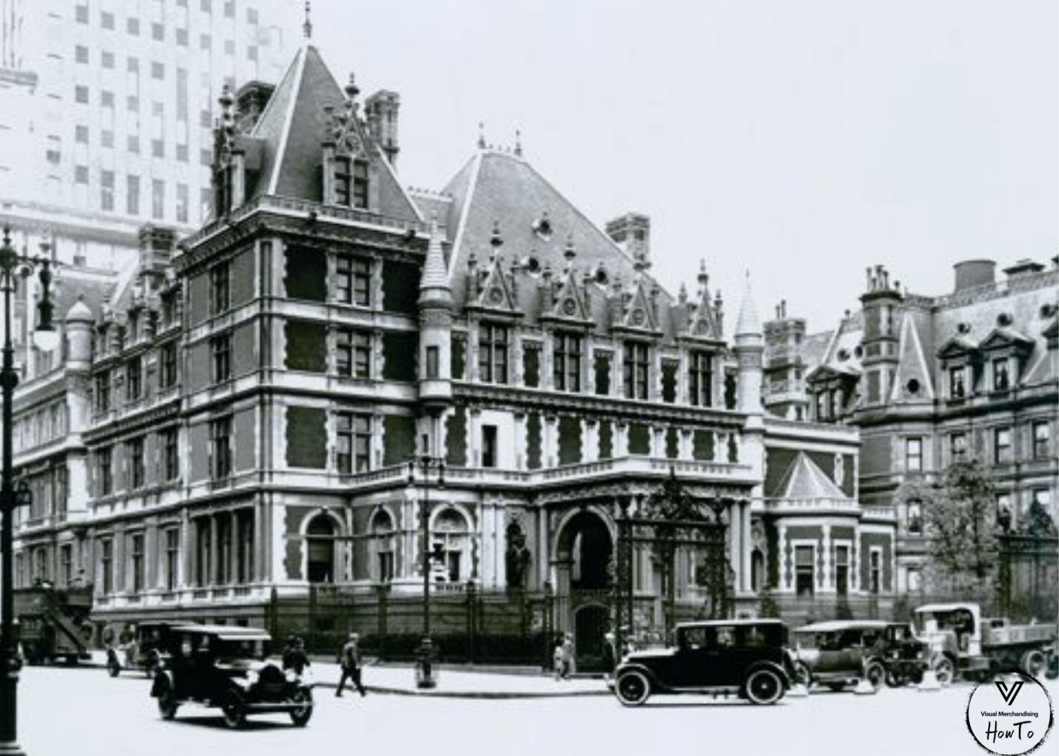 History of Visual Merchandising - visualmerchandisinghowto.com