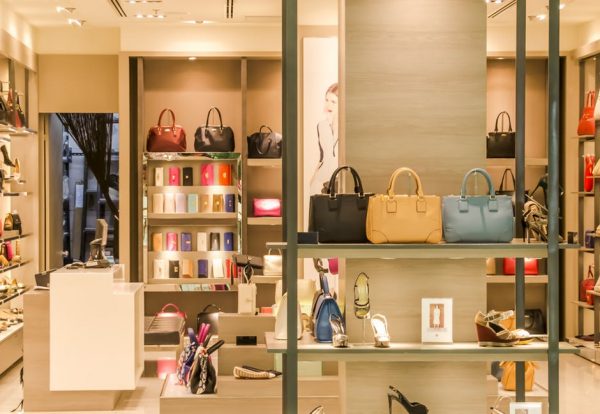 9 Visual Merchandising Examples That Drive Sales ...