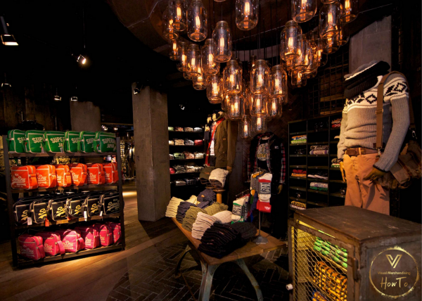 How to Create an Attractive Visual Store Display ...