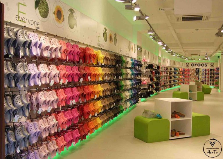 VMHT- Crocs Long Wall Display - visualmerchandisinghowto.com