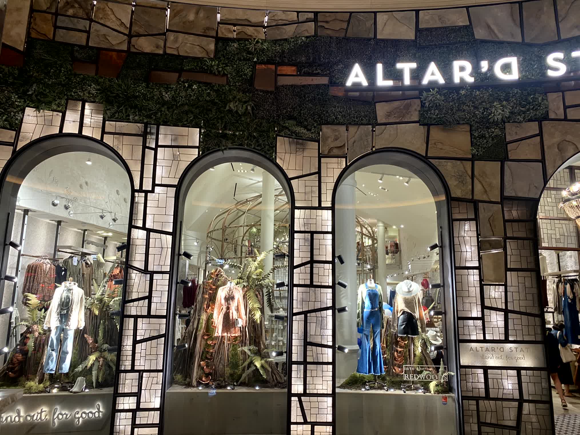 Altar'd State Store Window Display at The Forum in Ceasar's Palace Las ...