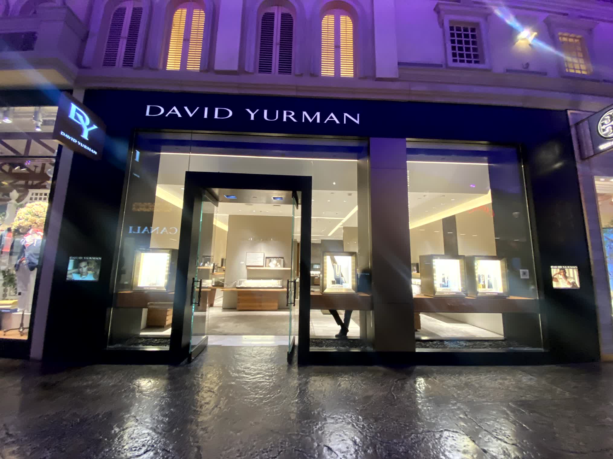 David Yurman Store Window Display at The Forum in Ceasar's Palace Las ...
