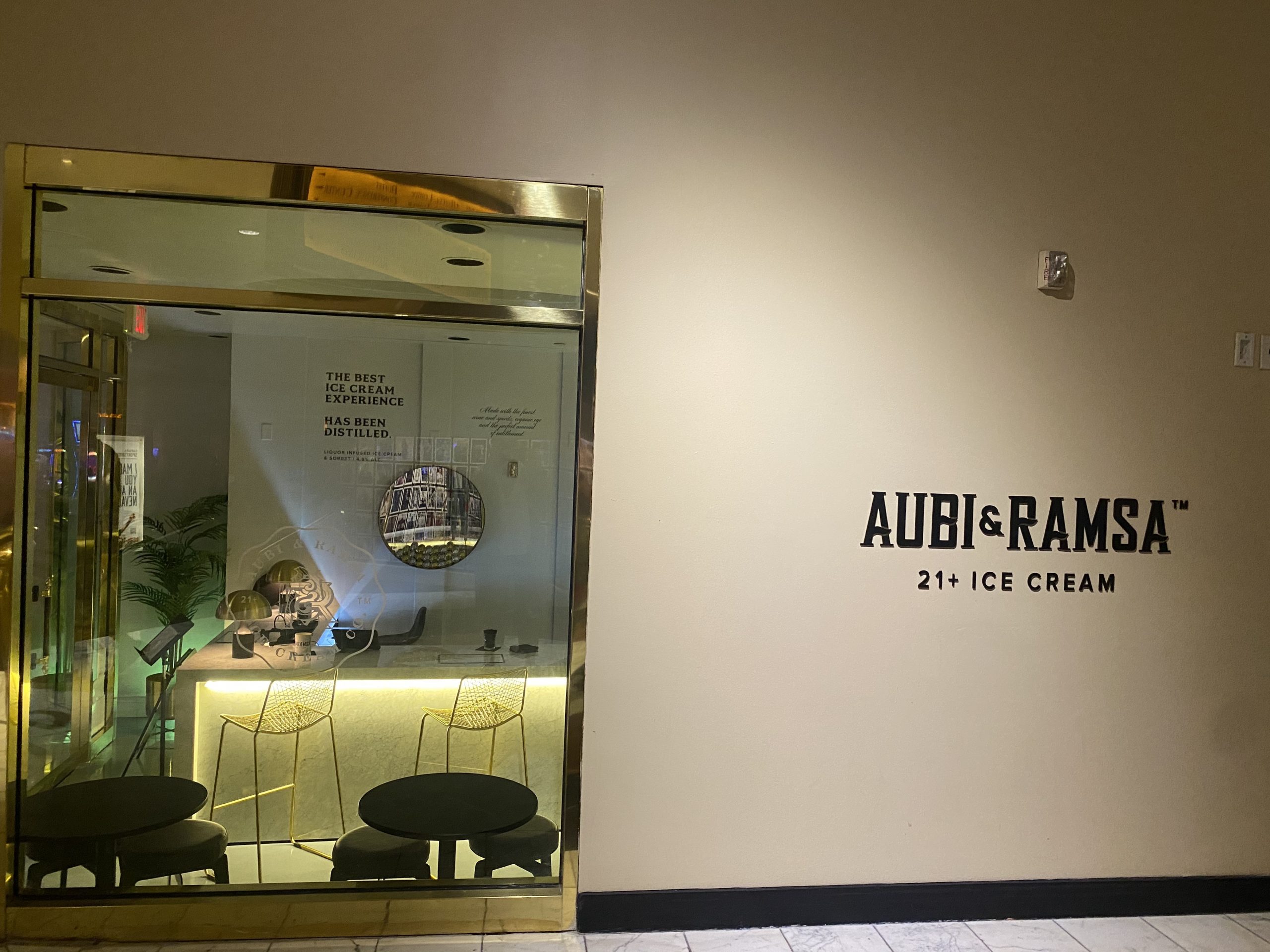 Aubi & Ramsa Store Window Display at The Forum in Ceasar's Palace Las ...